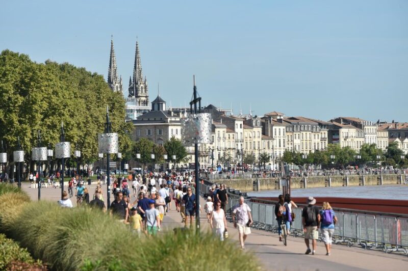 Bordeaux: Guided Walking Tour - Key Points