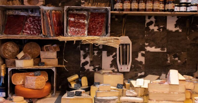 Bordeaux Historic and Gourmet Food Walking Tour - Who’s This Tour For?