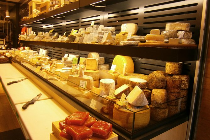 Bordeaux Historic and Gourmet Food Walking Tour - Accessibility and Logistics