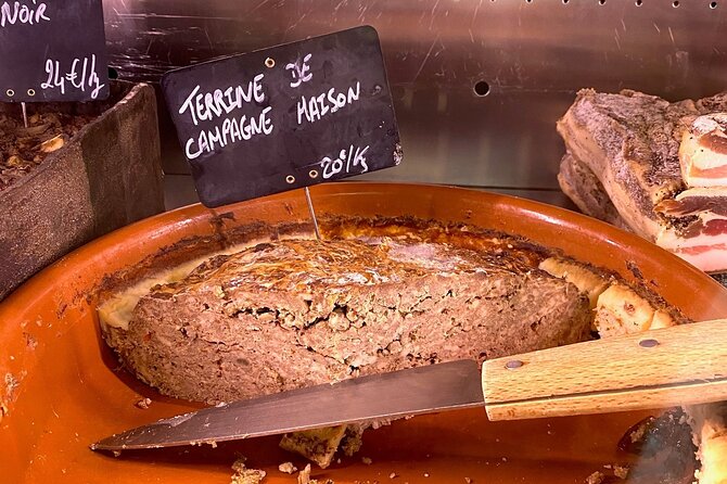 Bordeaux Old Town Food and Wine Tour - Indulging in Local Wine and Cheese Pairings