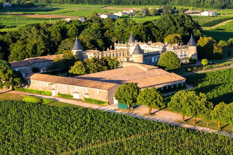 Bordeaux: Panoramic flight over vineyards and châteaux - The Itinerary in Detail