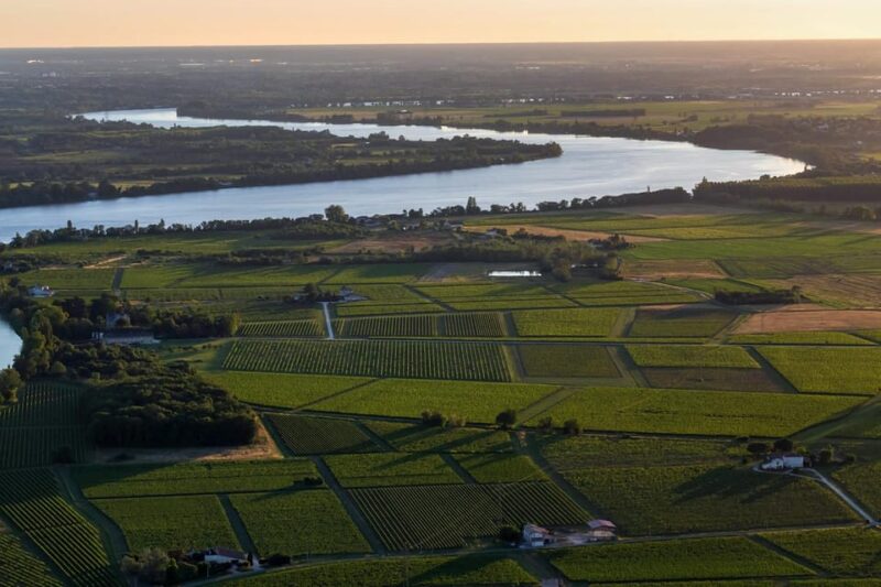 Bordeaux: Panoramic flight over vineyards and châteaux - Is It Worth the Price?