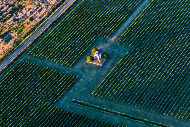 Bordeaux: Panoramic flight over vineyards and châteaux - Who Should Consider This Tour?