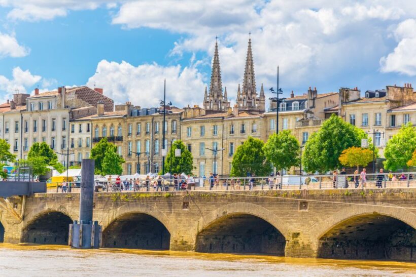 Bordeaux: Private Tour in a Citroën 2CV 45min - FAQ