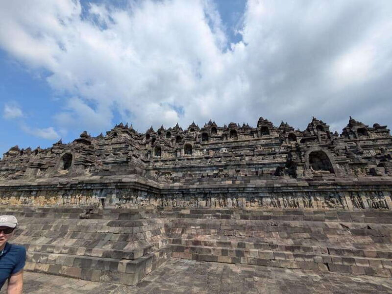 Borobudur climb to the top and Prambanan temple one day tour - Key Points