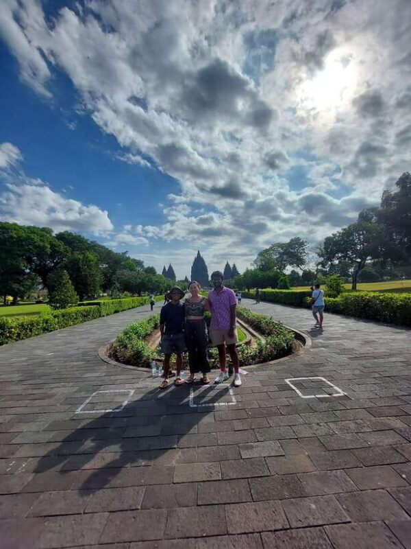 Borobudur climb to the top and Prambanan temple one day tour - Why This Tour Works for You