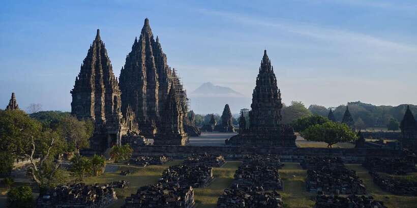Borobudur Climb Top, Prambanan with Guide, entrance ticket - Key Points