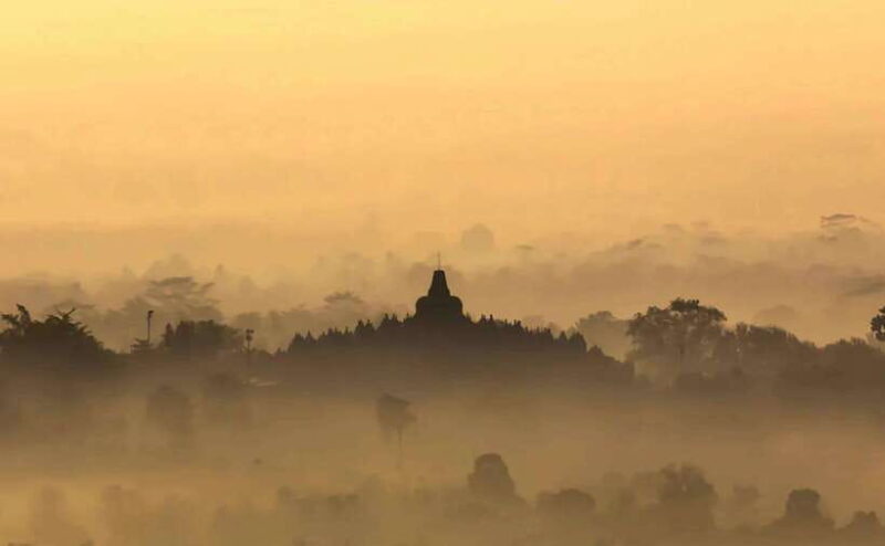 Borobudur climb up and Prambanan private tour - FAQ