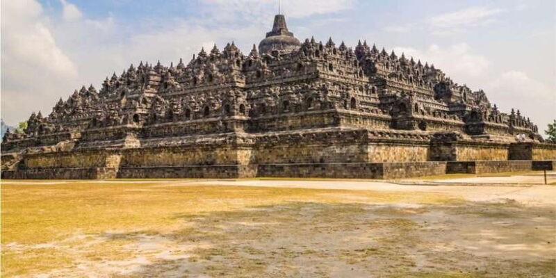 Borobudur Climb Up, Merapi Jeep & Prambanan with Entry Fees - FAQs