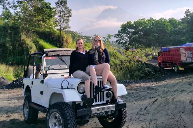 Borobudur Climb Up, Merapi Volcano, Prambanan one Day Tour - FAQ