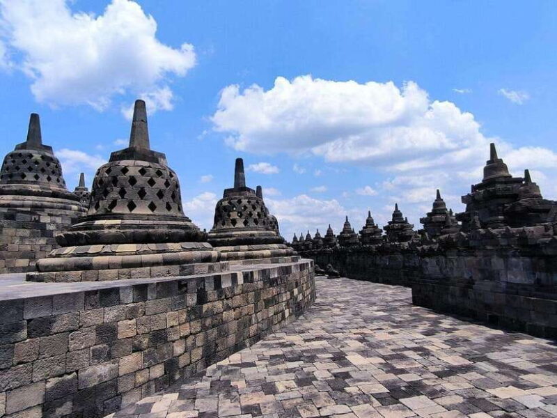 Borobudur Climb Up , Prambanan Tour and Ramayana Ballet - FAQ