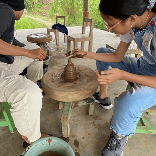 Borobudur: Pottery Making Workshop with Expert Craftmen - A Closer Look at the Experience