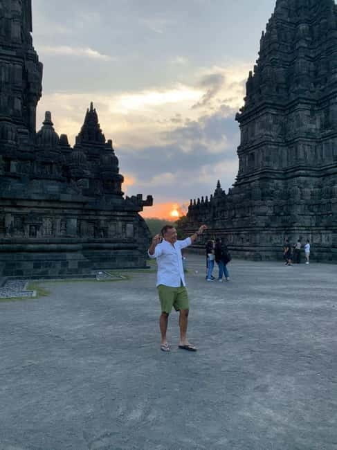 Borobudur Structure, Sunrise Stumbu & Prambanan. - Authenticity and Guide Quality