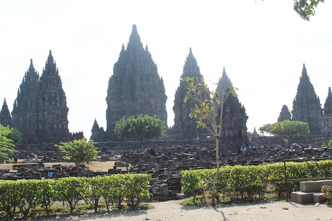 Borobudur Sunrise and Temples Tour from Yogyakarta - Frequently Asked Questions