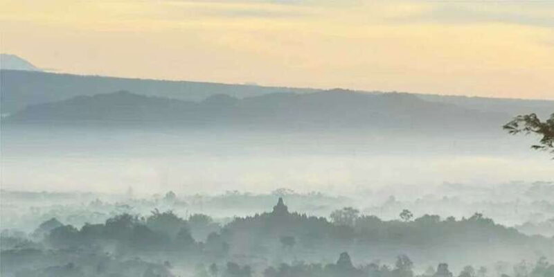 Borobudur Sunrise (Climb-up Guarantee) & Prambanan Day Tour - Key Points