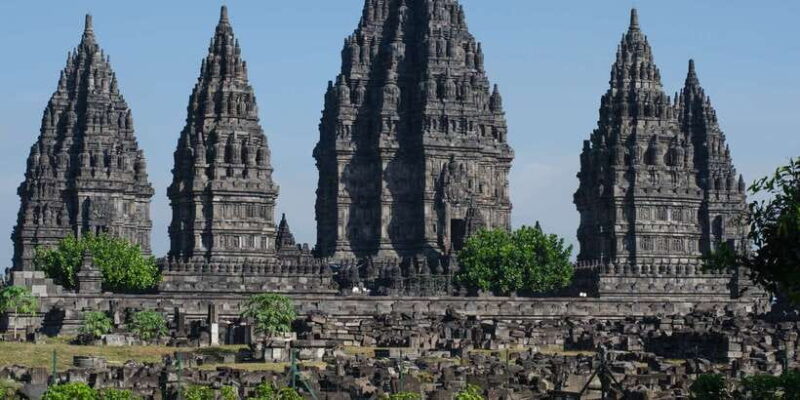 Borobudur Sunrise (Climb-up Guarantee) & Prambanan Day Tour - What Makes This Tour Stand Out?