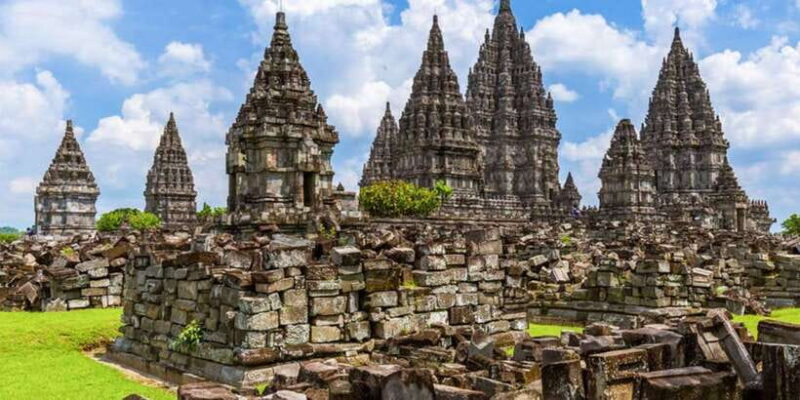 Borobudur Sunrise (Climb-up Guarantee) & Prambanan Day Tour - Final Thoughts