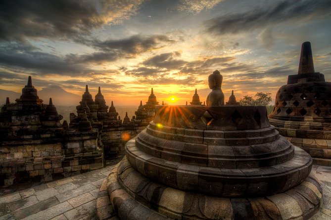 Borobudur Sunrise from setumbu Hill , Merapi Volcano & Prambanan Full Day Tour - Authentic Experiences and Authentic Guides