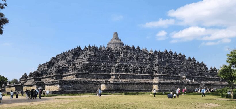 Borobudur sunrise in Stumbu Hill, Chicken Church, Borobudur - Authentic Experiences and Traveler Feedback