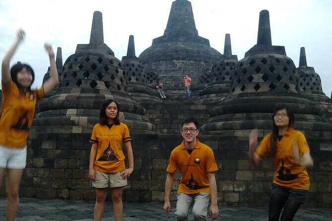 Borobudur Sunrise via VIP gate Manohara Borobudur - Key Points