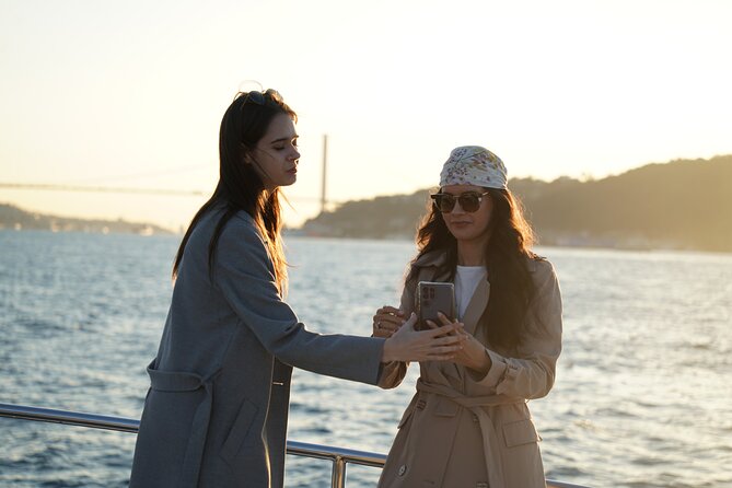 Bosphorus Afternoon Cruise on Yacht - With Live Guide - Meeting and Pickup Details