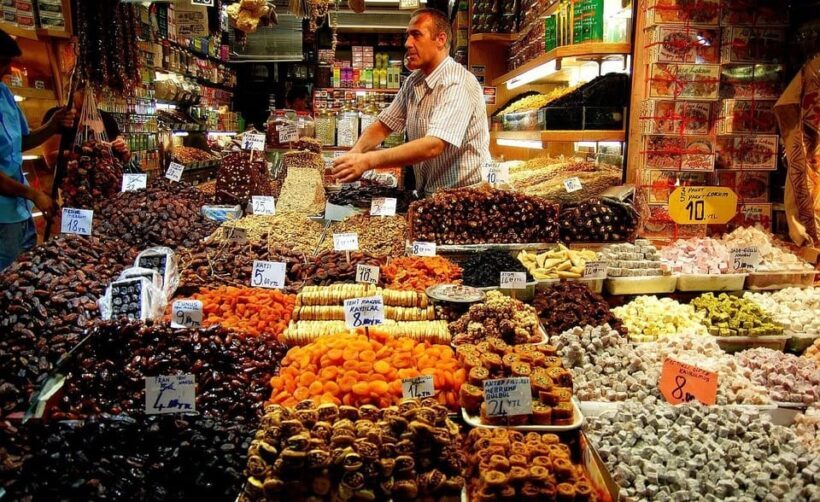 Bosphorus Cruise and Two Continents Tour with Local Guide - Key Points