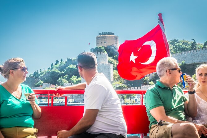 Bosphorus Cruise Boat Tour İstanbul And Golden Horn With Guide - Amenities and Inclusions of the Cruise Experience