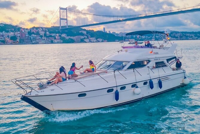 Bosphorus Cruise with 14m Yacht for Private Groups - Introduction