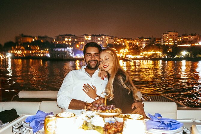 Bosphorus Dinner / Lunch Cruise - Private and Customizable - Seamless Meeting and Logistics