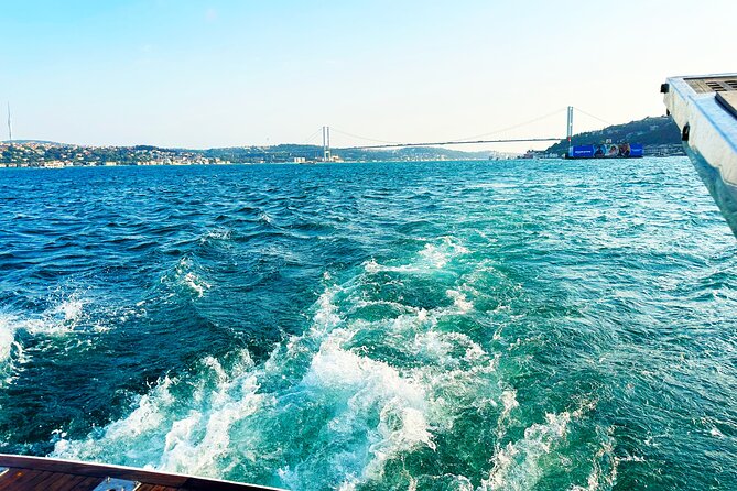 Bosphorus & Golden Horn: Sunset Yacht Cruise With Expert Guide - Customer Feedback and Ratings