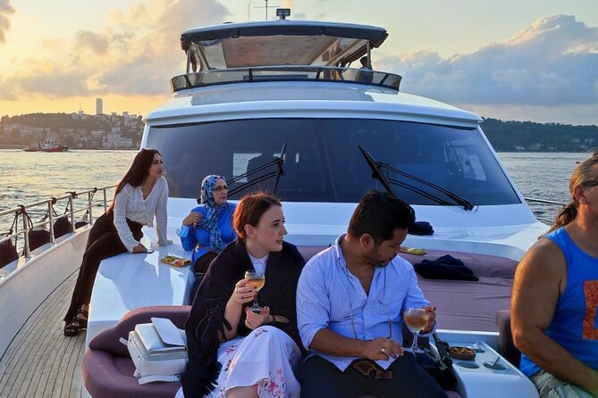 Bosphorus Sunset Cruise on Deluxe Yacht in Istanbul - Who Will Love This Tour?
