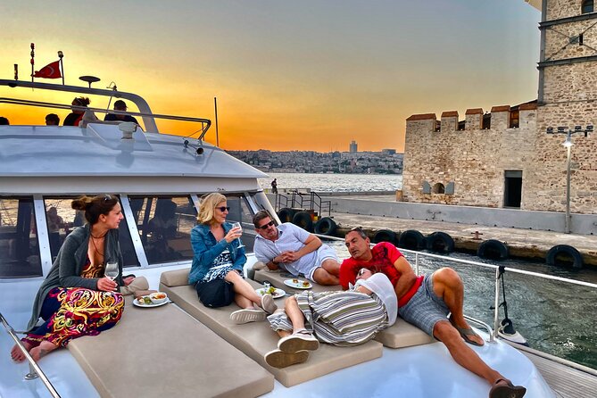 Bosphorus Sunset or Daytime Yacht Cruise with Snacks & Live Guide - Final Thoughts