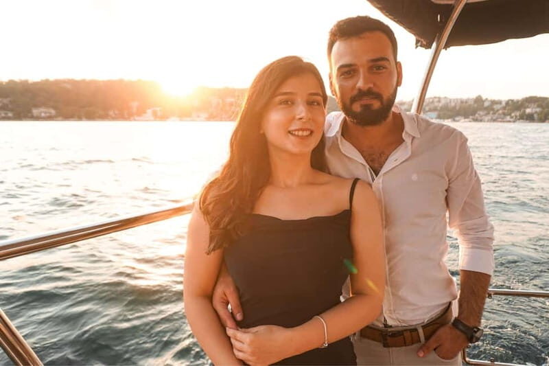Bosphorus: Sunset Yacht Cruise with Guide, Snacks and Wine - Who Should Consider This Tour?