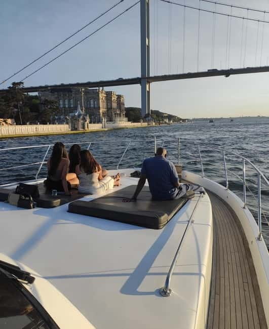 Bosphorus Sunset Yacht Cruise with Guide & Snacks - What Travelers Are Saying