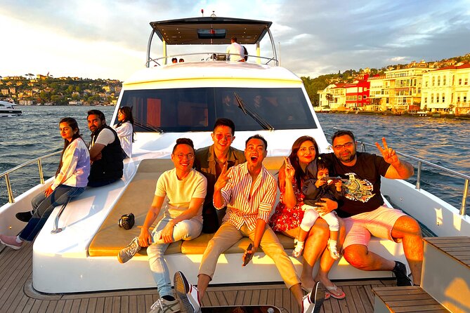 Bosphorus Sunset Yacht Cruise With Snacks and Live Guide - Cruise Duration and Group Size