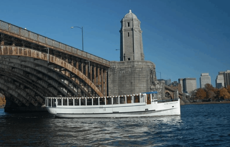 Boston: Charles River Sightseeing Cruise - Key Points