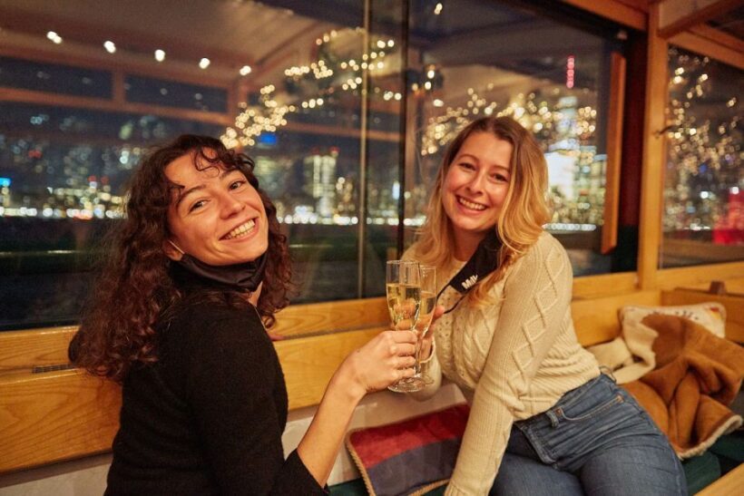 Boston: Cocoa and Carols Holiday Cruise - FAQ