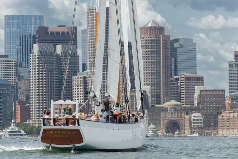 Boston: Downtown Harbor Sailing Cruise - Summary of the Experience