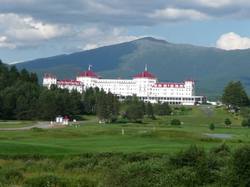 Boston: Fall Foliage Tour - Guides and Commentary