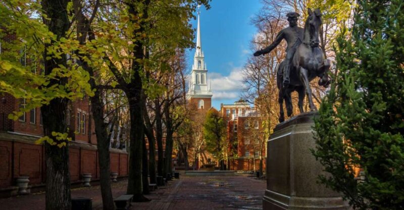 Boston: Freedom Trail, Bunker Hill, & USS Constitution Tour - Key Points