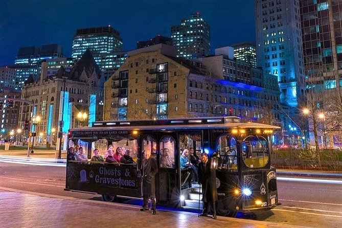 Boston Ghosts and Gravestones Trolley Tour - Notable Haunted Sites