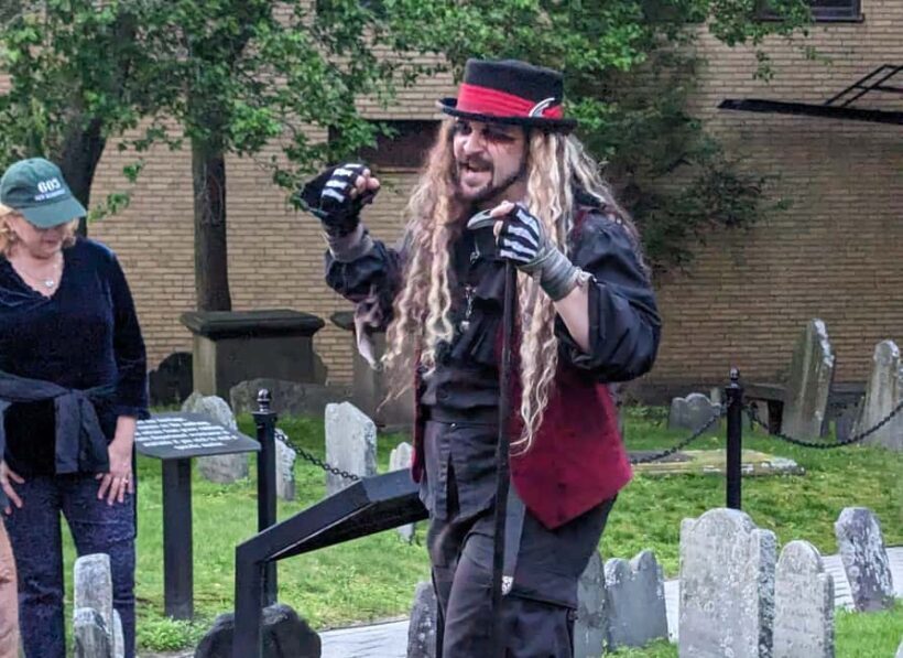 Boston: Ghosts & Gravestones Nightwalk Tour - Key Points