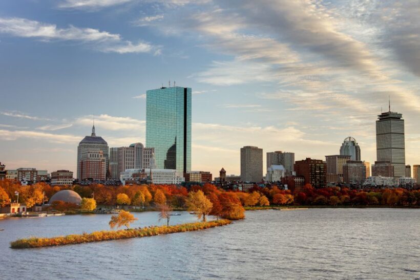 Boston Harbor Fall Foliage Weekend Brunch Cruise - Key Points