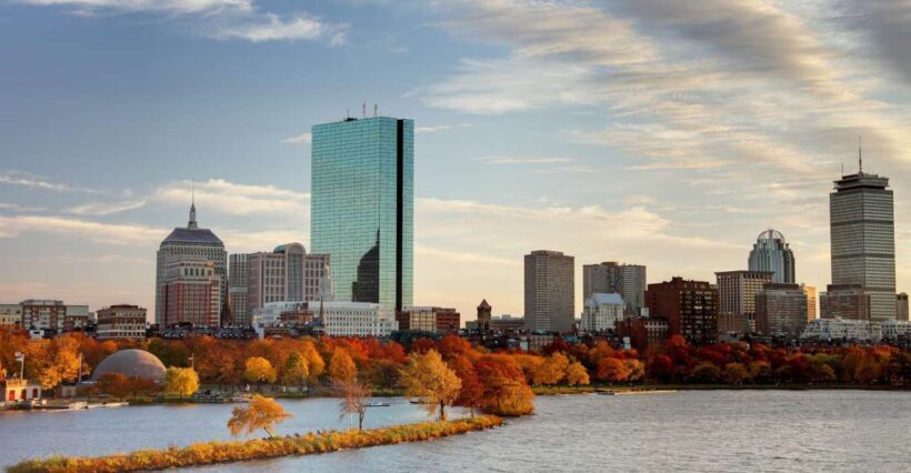 Boston Harbor Fall Foliage Weekend Brunch Cruise - The Food: Brunch on a Boat