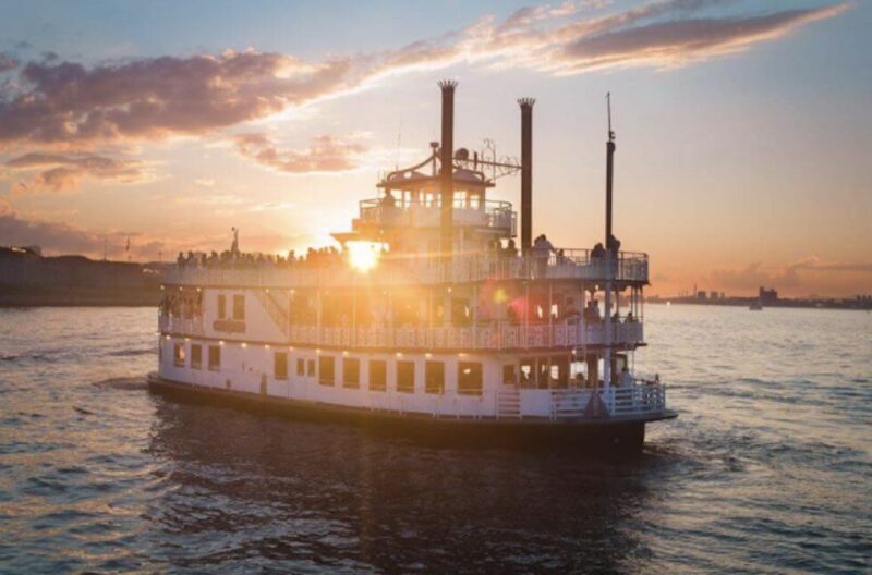 Boston Harbor: Full Moon Cruise with Champagne Option - Key Points