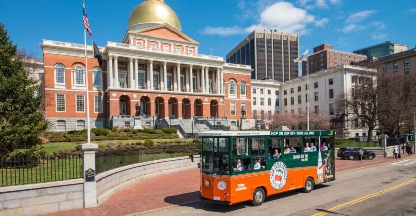 Boston: Hop-on Hop-off Old Town Trolley Tour - Why Choose the Old Town Trolley Tour?