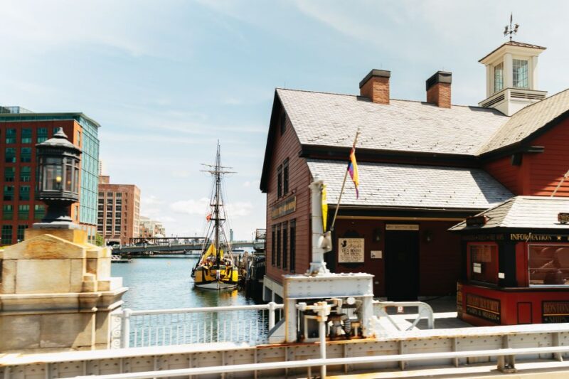 Boston: Hop-on Hop-off Old Town Trolley Tour - The Value for Money