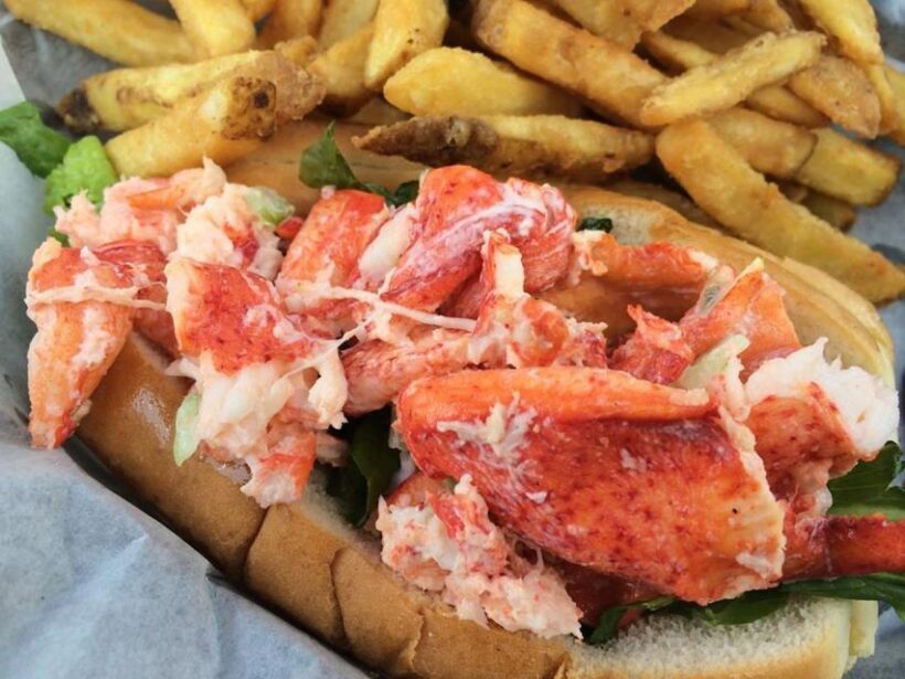 Boston: Iconic Food Tasting & History Tour - Downtown - Key Points