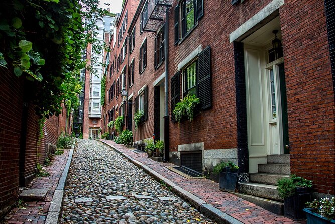 Boston Private Driving City Tour, Groups of 1-4 - Visiting Beacon Hill and Back Bay
