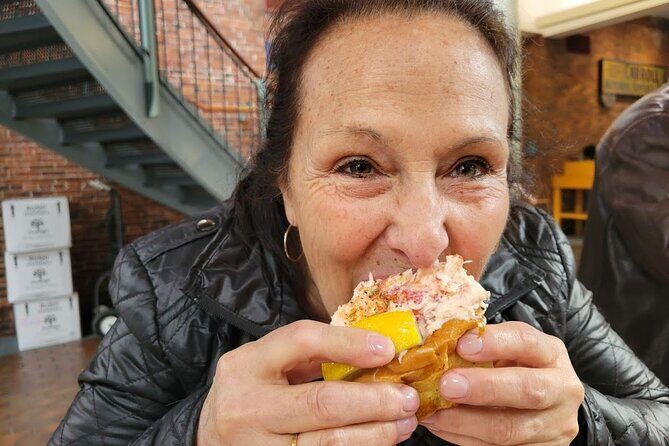 Boston Seafood & Freedom Trail Walking Tour - The Itinerary: A Deep Dive into Boston’s Historic and Culinary Gems